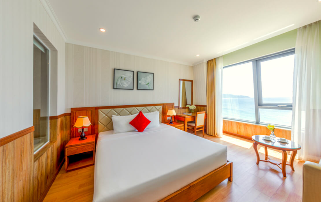 Premium Ocean View Room | Serene Beach Hotel Danang